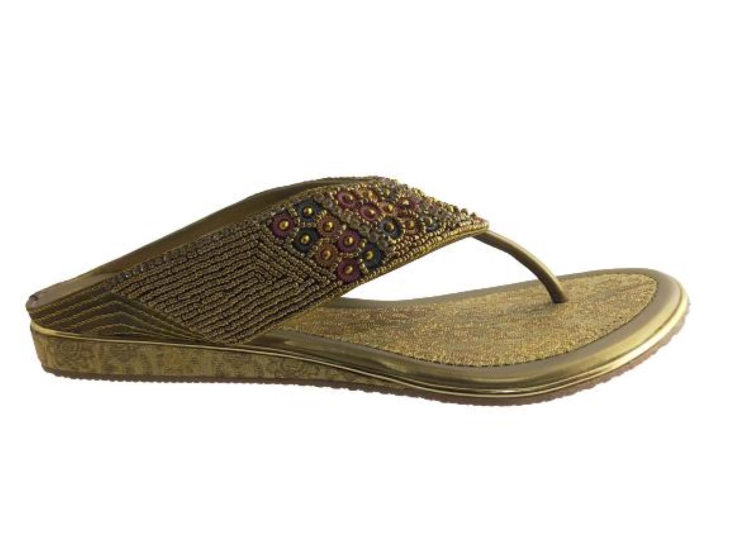 Carrie Brands Women's 33084 Flat Heel Wedding Bridal Chappal Slippers ...